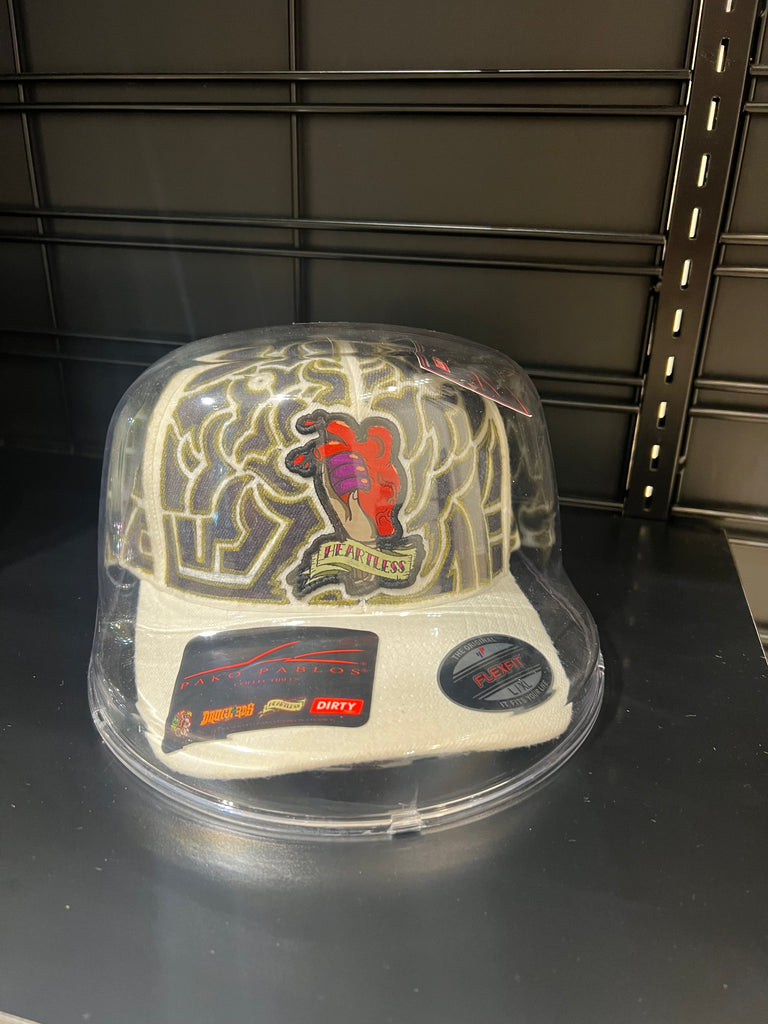 Gallery heartless hand painted hat – Pako Pablos Studios